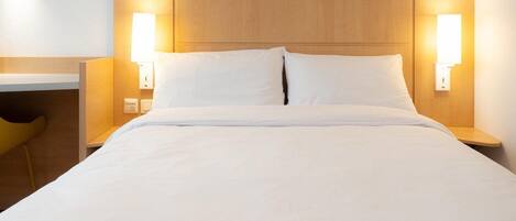 Quarto Duplo | Secretária, secretária adequada para computadores portáteis