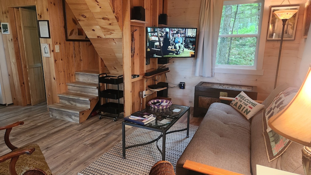 Private Cabin On Water Nestled In Foothills Of Scenic Mt. Cardigan - New Hampshire (State)