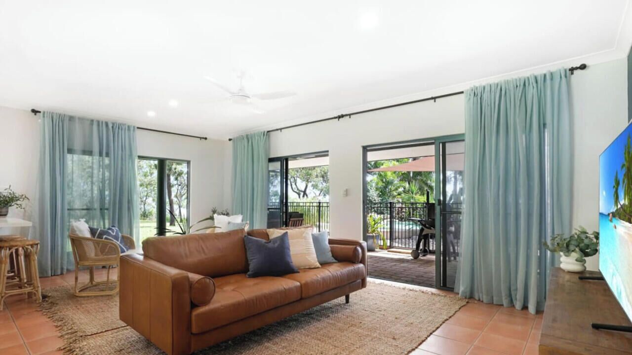 Heavens Gates - Secluded Off-grid Retreat With Ocean Views & Lagoon Pool - Cairns