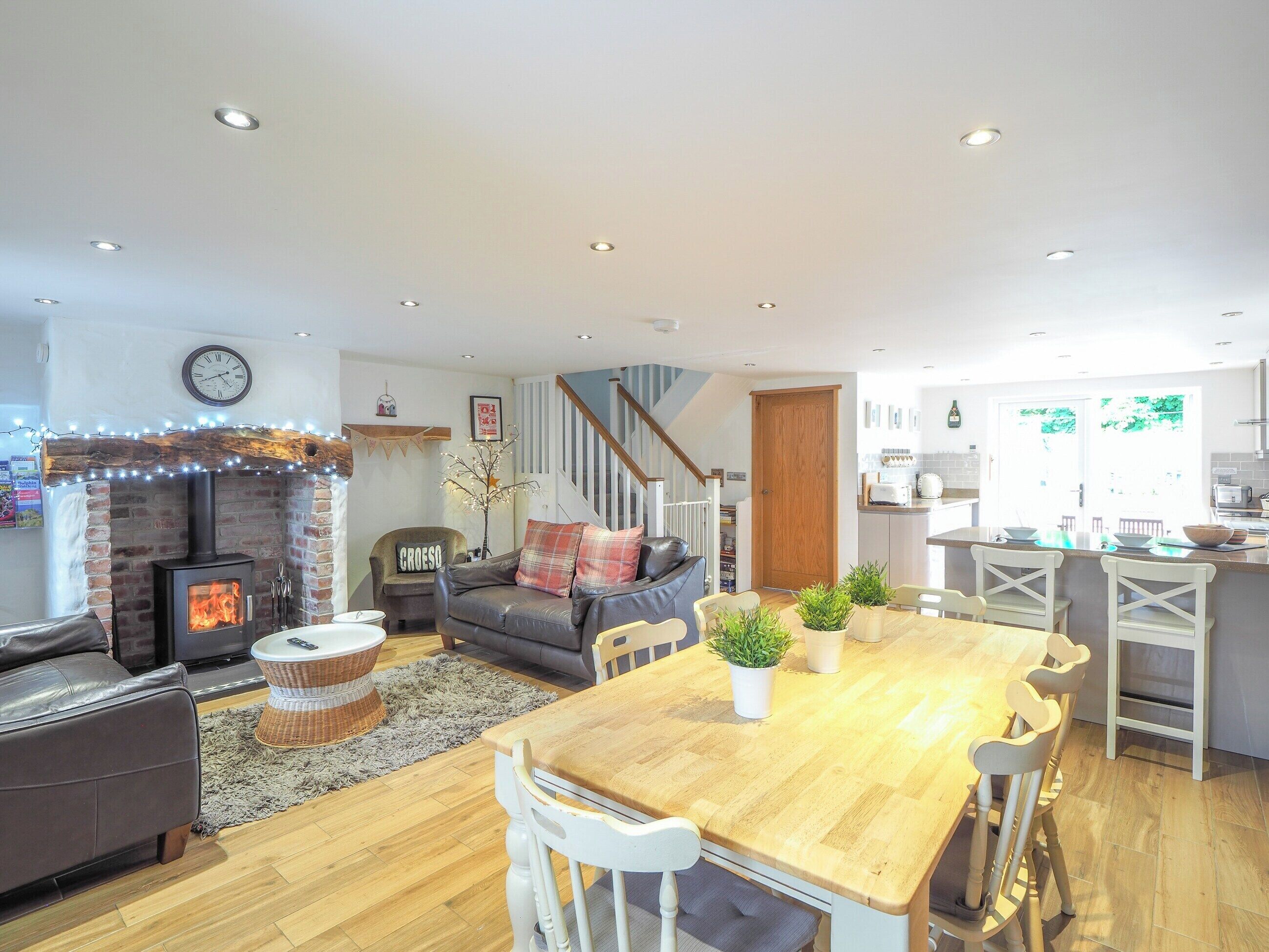 3 Bedroom Accommodation In Rhoshill, Near Cardigan - Cardigan