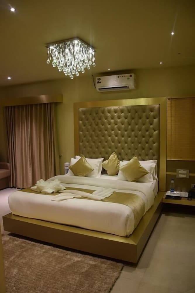 伊马拉特酒店 - 果達古縣