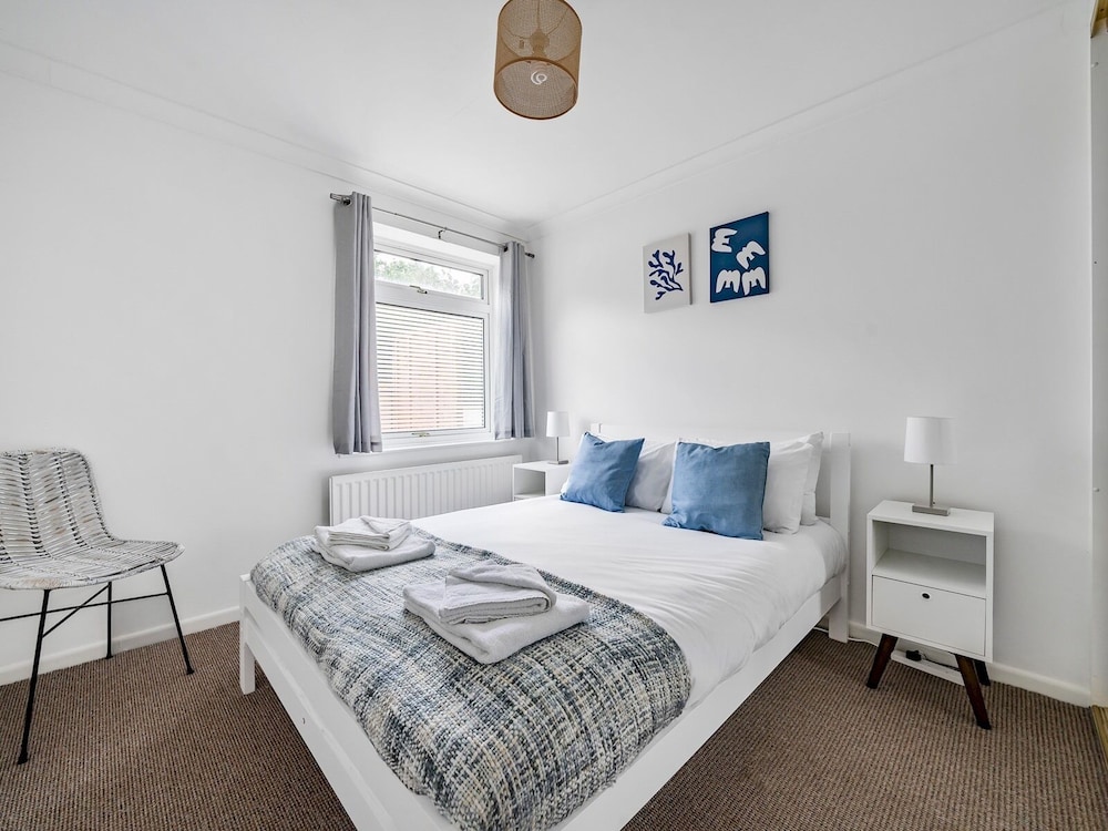 Pass The Keys | Modern Spacious 3br Bungalow Parking Oxford - Oxford