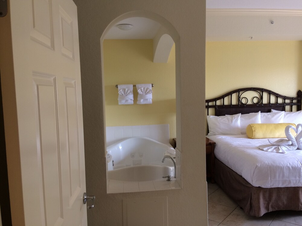 Top Floor Disney View Executive Suite|4 Bed/4 Bath -2 King Master ...