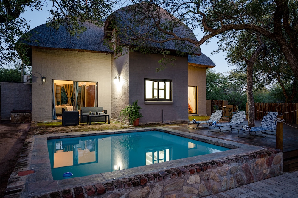 Nkanyi Wildlife House & Cottage - Hoedspruit