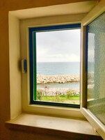 Quarto Deluxe | 1 quarto, cortinas/cortinados opacos, ferro/tábua de engomar