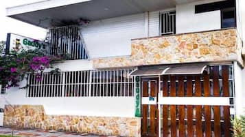 Fachada da propriedade