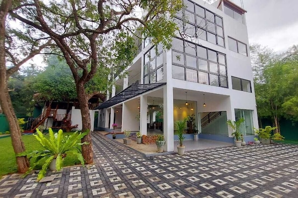 Fachada da propriedade