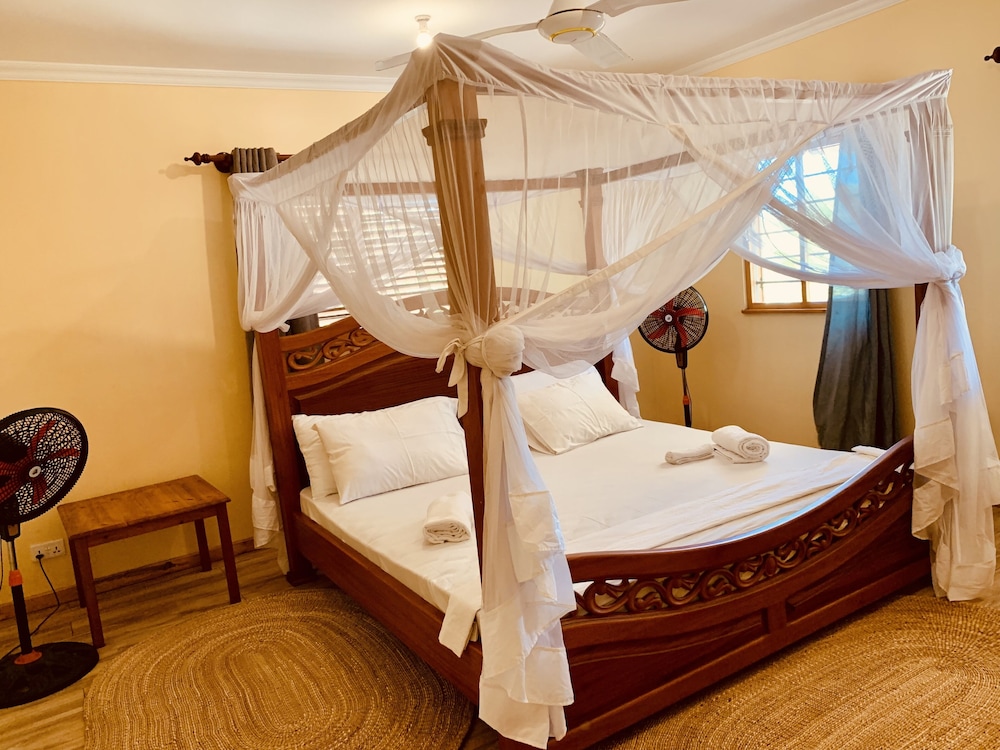 USHONGO BEACH COTTAGES “CAPTIVATING. COASTAL. CONNECTION” - Pangani | Vrbo