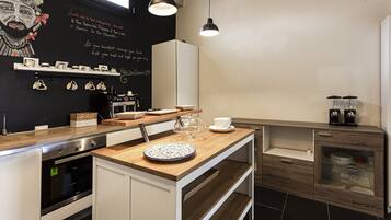 Pequeno-almoço tipo buffet diário incluído