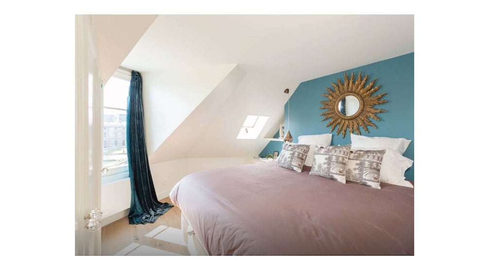 Welcome To A Glorious Top Floor Paris Apt Opposite The Louvre! - Paris