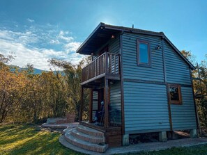 Cabana de Madeira Lua de Mel, vista para a montanha | Exterior