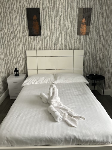 Diana Hotel - London