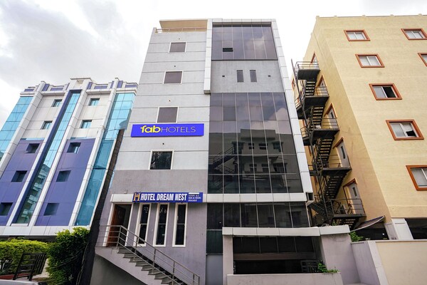 Fabhotel Frenotel - Madhapur - Hyderabad