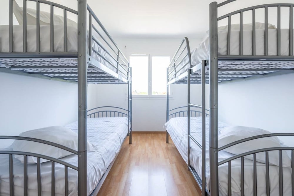 Villa, Composed Of A 1 Bedroom, - 利布爾訥