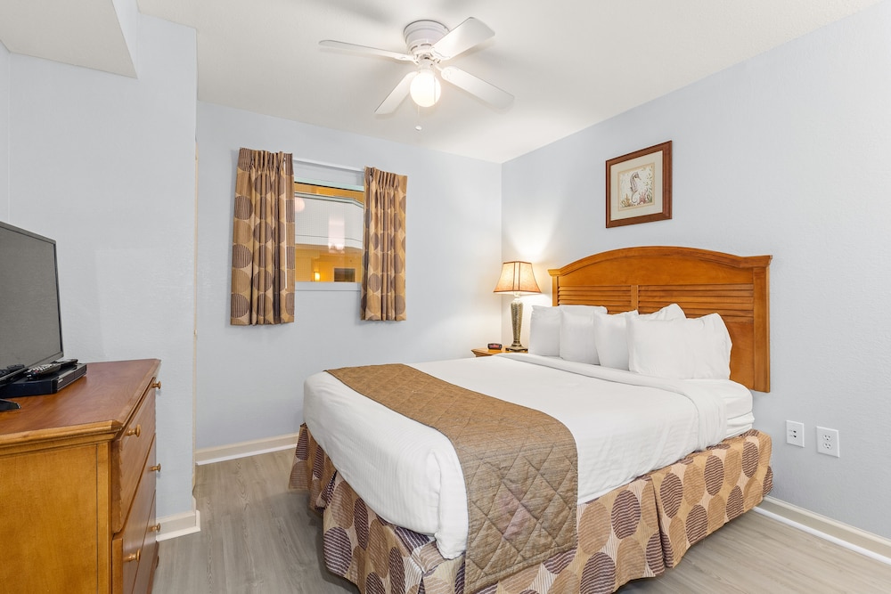 3BR- 11th floor- Oceanview condo-Short walk to beach| Resort Access ...