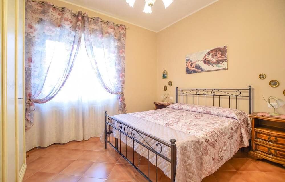 2 Bedroom Cozy Apartment In Camaiore - Camaiore
