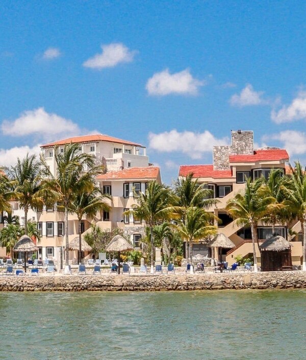 Wivc Coral Mar Resort- Amazing Hotel Zone & Lagoon Views, Enjoy The Tropical Breeze - Cancún