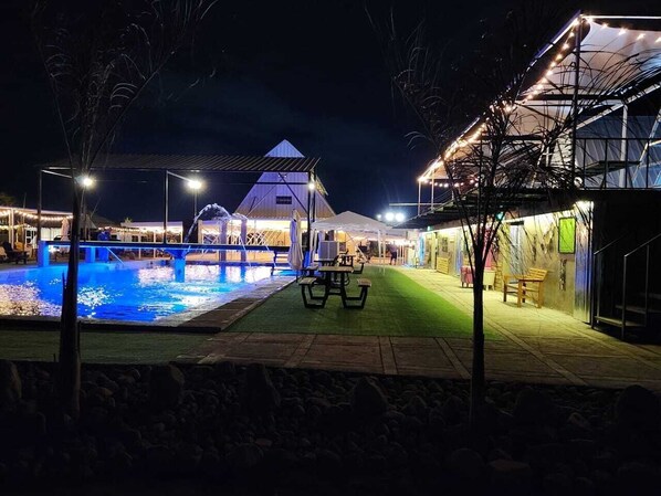 Hanin Town Hotel en Ángeles City - Hotels.com