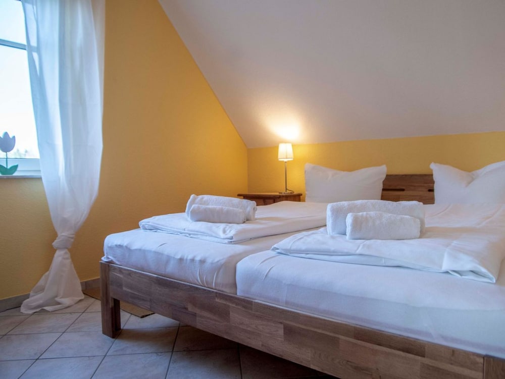 Hamburger Straße 7 - Hs 07 Og - Holiday Apartment Near The Beach With 2 Bedrooms And - Cuxhaven