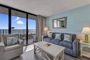 Condo, 1 quarto | Área de estar