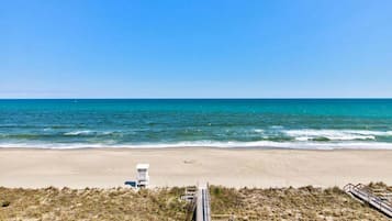 Apartamento em Condomínio Fechado, 1 quarto | Praia | Na praia