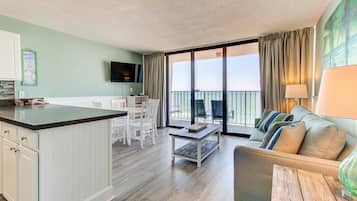 Apartamento em Condomínio Fechado, 2 quartos | Sala de estar