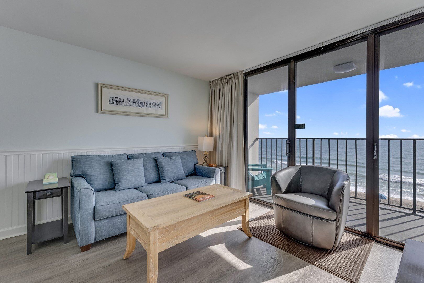 Apartamento em Condomínio Fechado, 1 quarto | Sala de estar