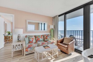 Casa, 2 quartos | Área de estar