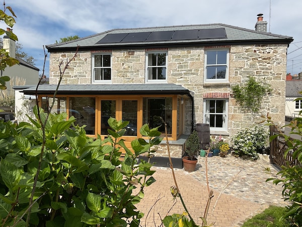 Woodbine Cottage - Penryn