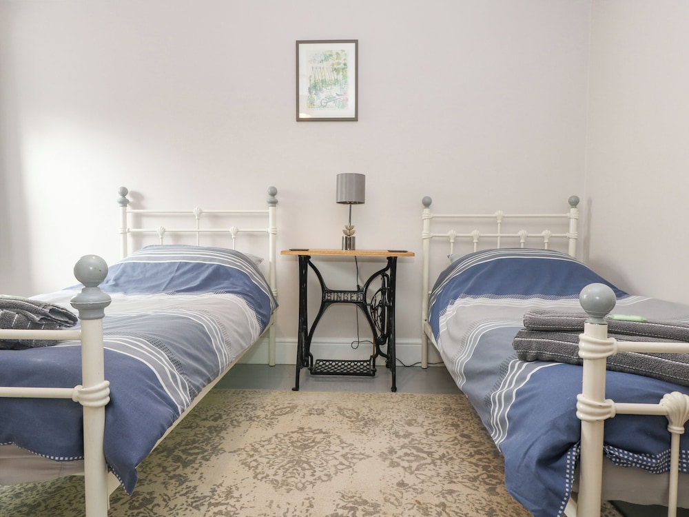 Woodbine Cottage - Penryn