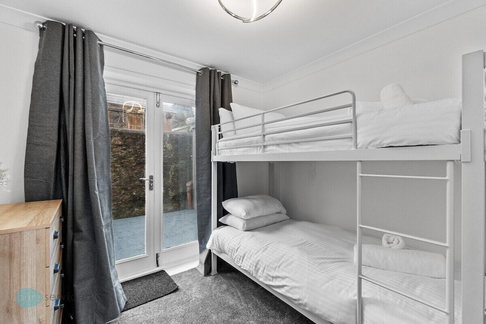 3 Bed- The Barracks - Plymouth