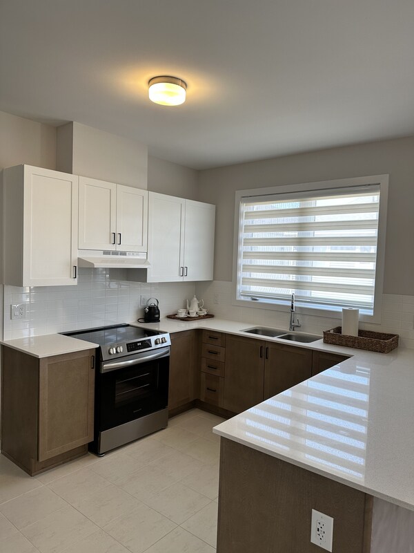 The Stay Lounge - Ottawa