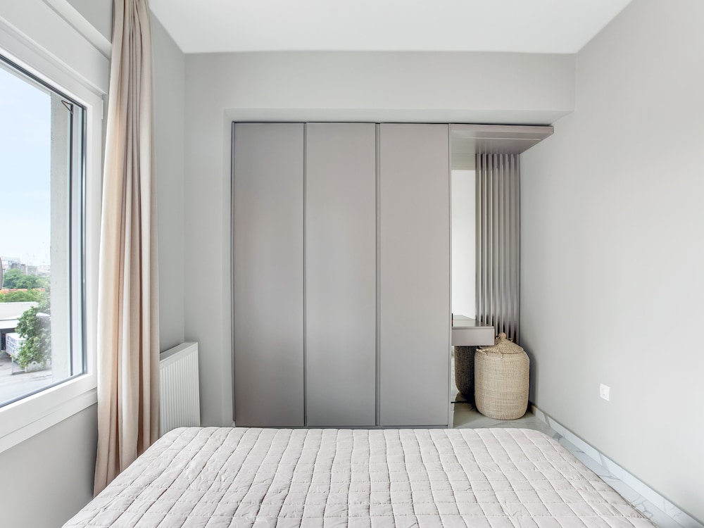 Sanders Old Port - Humble 1-bdr Apt With Balcony - Greece