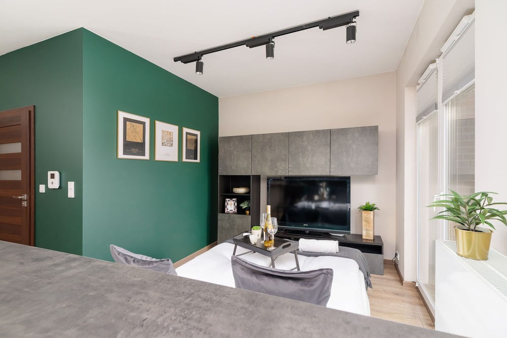 Rakowicka 22D |Elegant Studio | Remote Work - Kraków | Vrbo