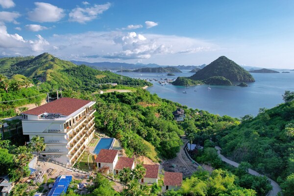 Flamingo Bajo Waecicu - Labuan Bajo