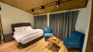 Quarto Duplo Deluxe | Quartos insonorizados, ferro/tábua de engomar, Wi-fi grátis 