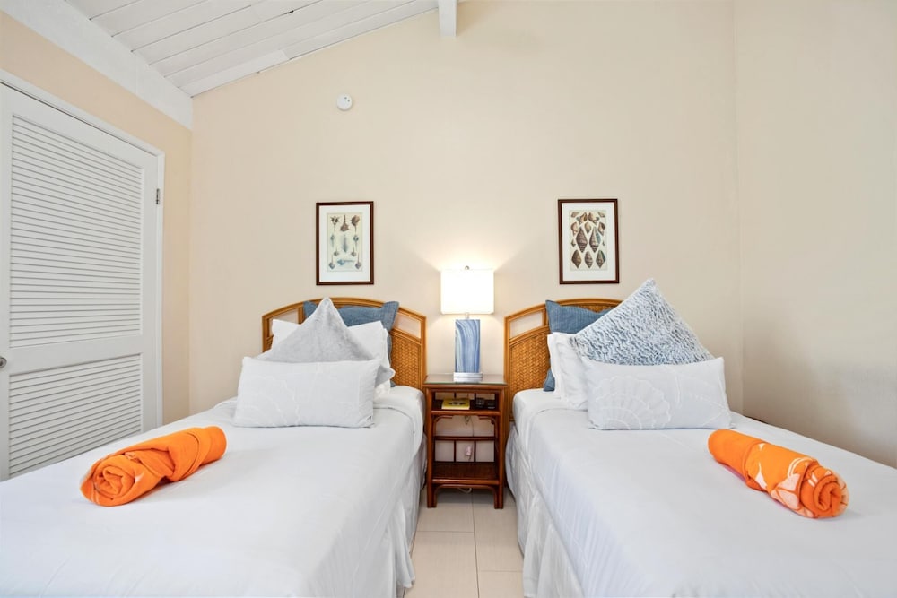 Kbm Resorts | Free Car | Napili Point | Oceanfront | Spacious, 2-bedroombeach Amenities! Nap-c31 - Maui, HI