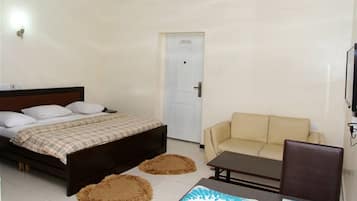Quarto Deluxe | 1 quarto, cofre no quarto, secretária, Wi-fi grátis