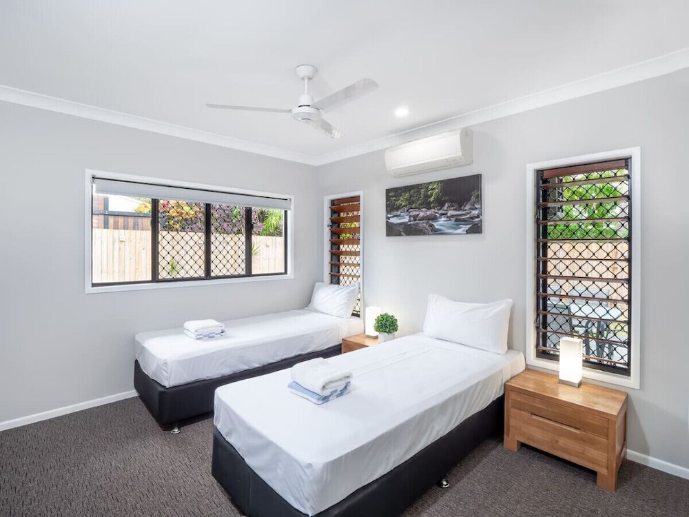 Kewarra Beach King Bed 4br House; Pool, Bbq, Pets - Cairns