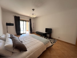 Apartamento | 1 quarto, Wi-fi grátis, roupa de cama fornecida