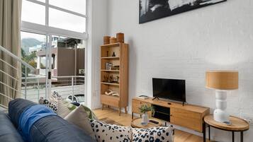 Apartamento Nobre | Sala de estar | Televisor de ecrã plano de 50 cm com canais por cabo, televisor