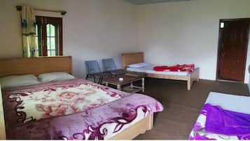 Quarto Duplo Deluxe | Ferro/tábua de engomar, Wi-fi grátis, roupa de cama fornecida