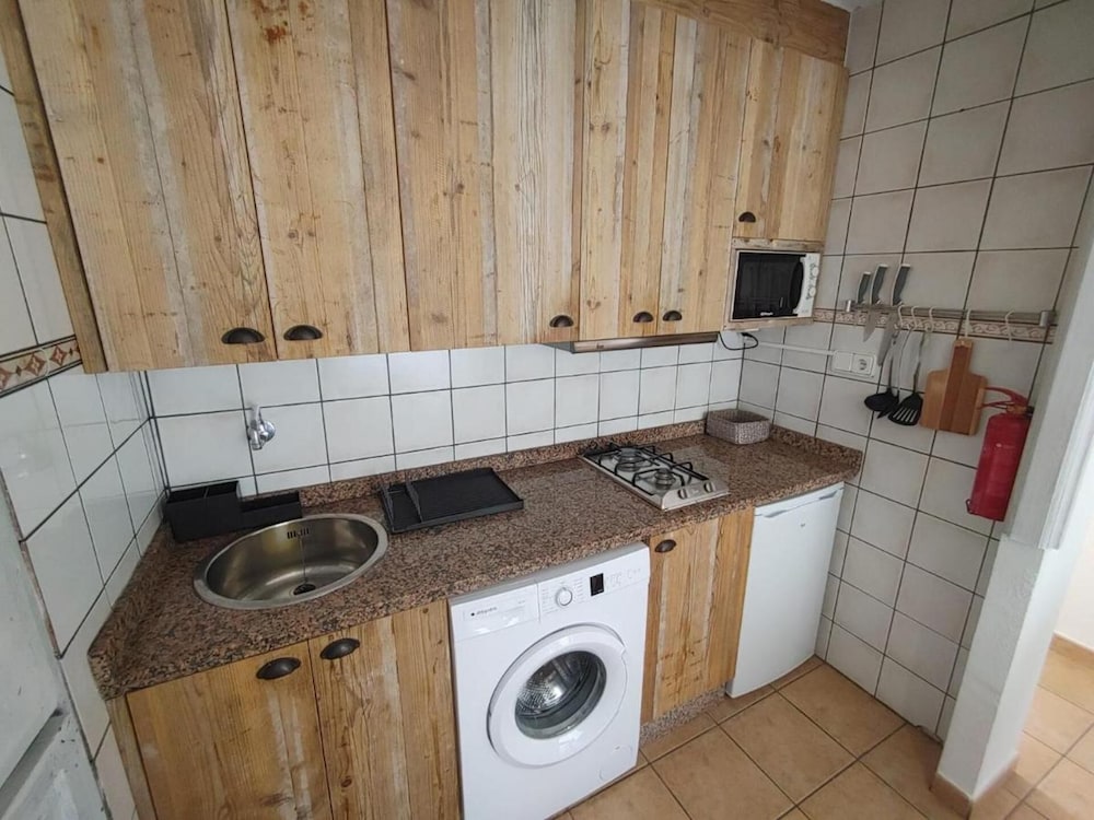 Ferienwohnung 'Formentera Suite 14' Mit Balkon, Wlan Und Klimaanlage - Es Pujols