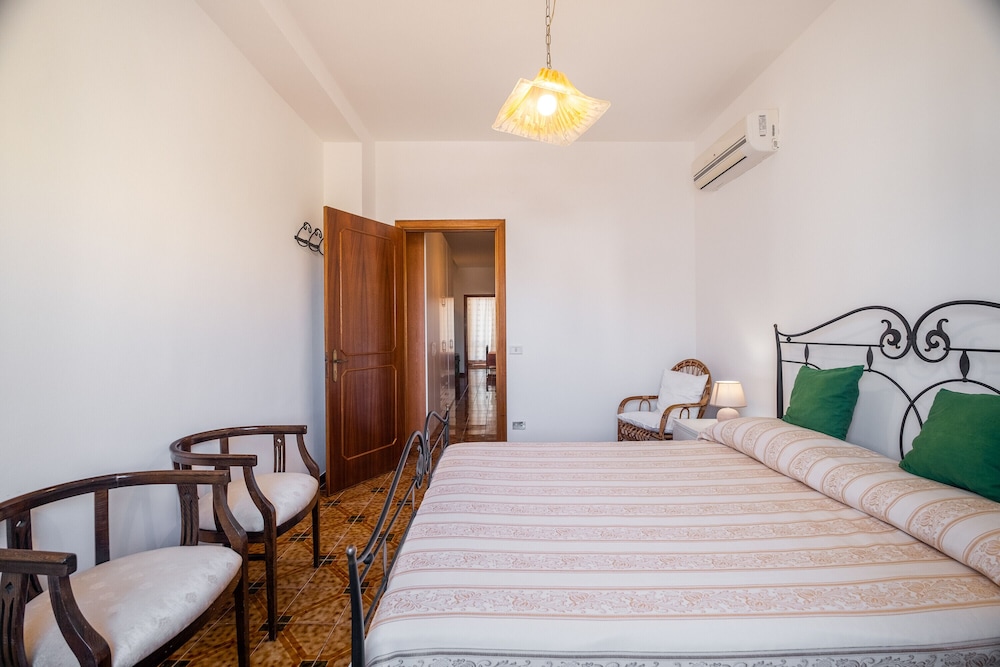 Ferienhaus 'Orietta Otranto' Mit Balkon Und Klimaanlage - Otranto