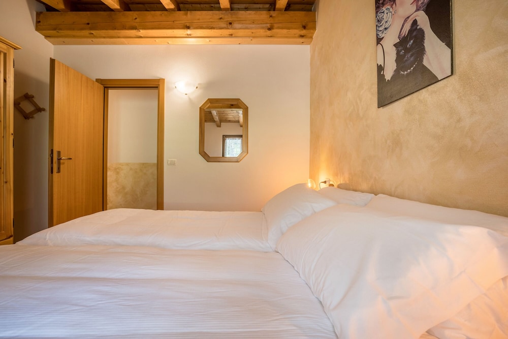 Casa Rural 'Agriturismo Val D' Egoi App 1' Con Vistas A La Montaña, Jardín Compartido Y Wi-fi - Malcesine