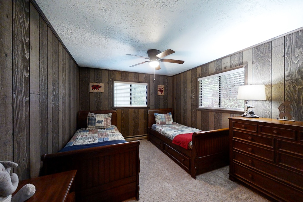 Secluded Home With Deck, Firepit, Sunroom, Gas Fireplace, & W/d - Murphy, NC