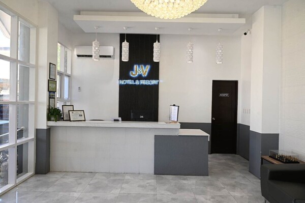 J&v Hotel And Resort - 