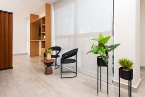 Comfort Loft Estudio 1E | 2 quartos, roupas de cama premium, edredons de pluma