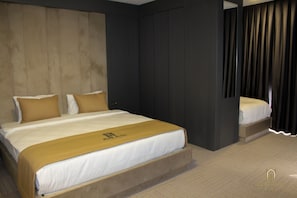 Quarto Triplo Familiar, 1 quarto | Lençóis de algodão egípcio, roupa de alta qualidade, edredões de penas 