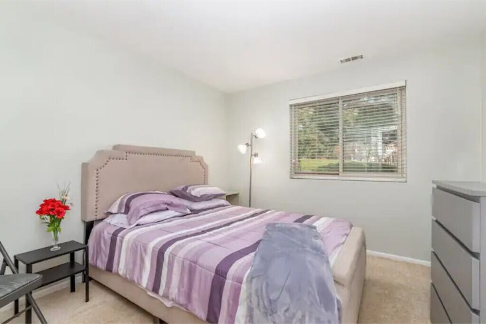 Drake Terrace of Wheaton Condo - Wheaton | Vrbo